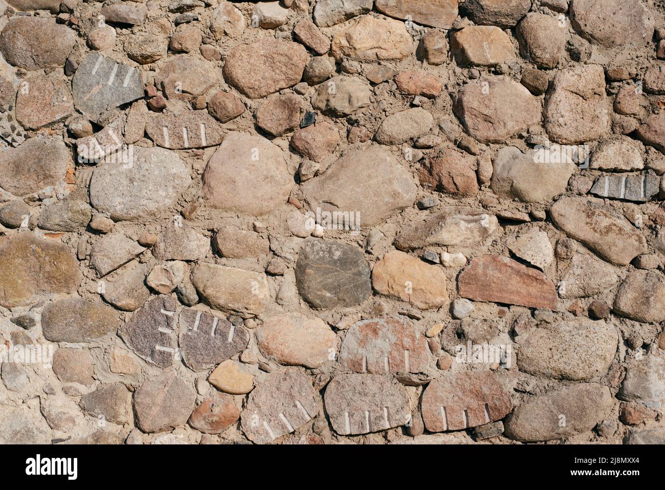 Old rock structure hi-res stock photography and images - Alamy