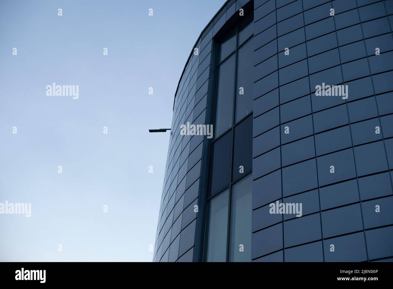 Exterior shopping center hi-res stock photography and images - Alamy