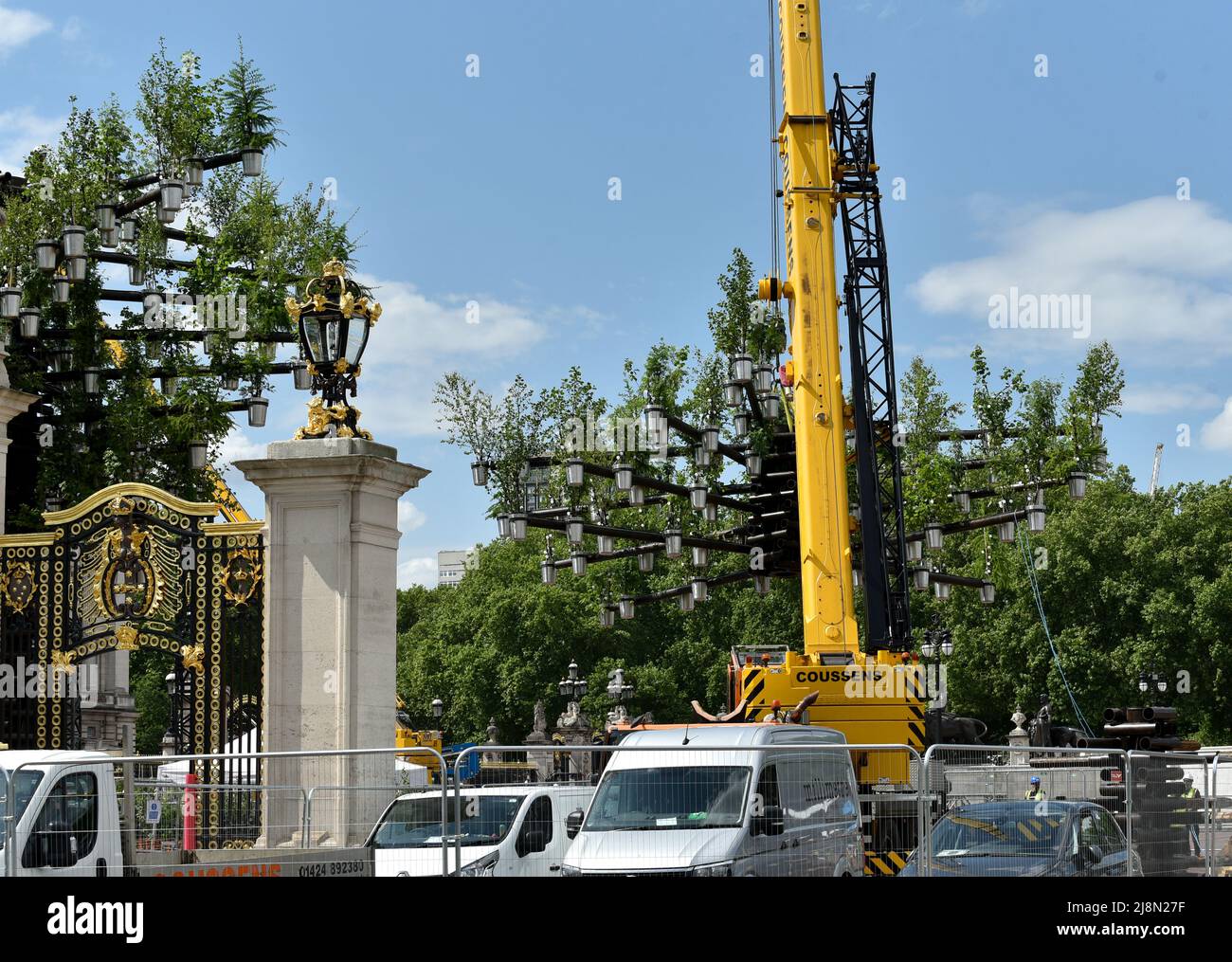 Thomas heatherwick tree of trees hi-res stock photography and images - Alamy