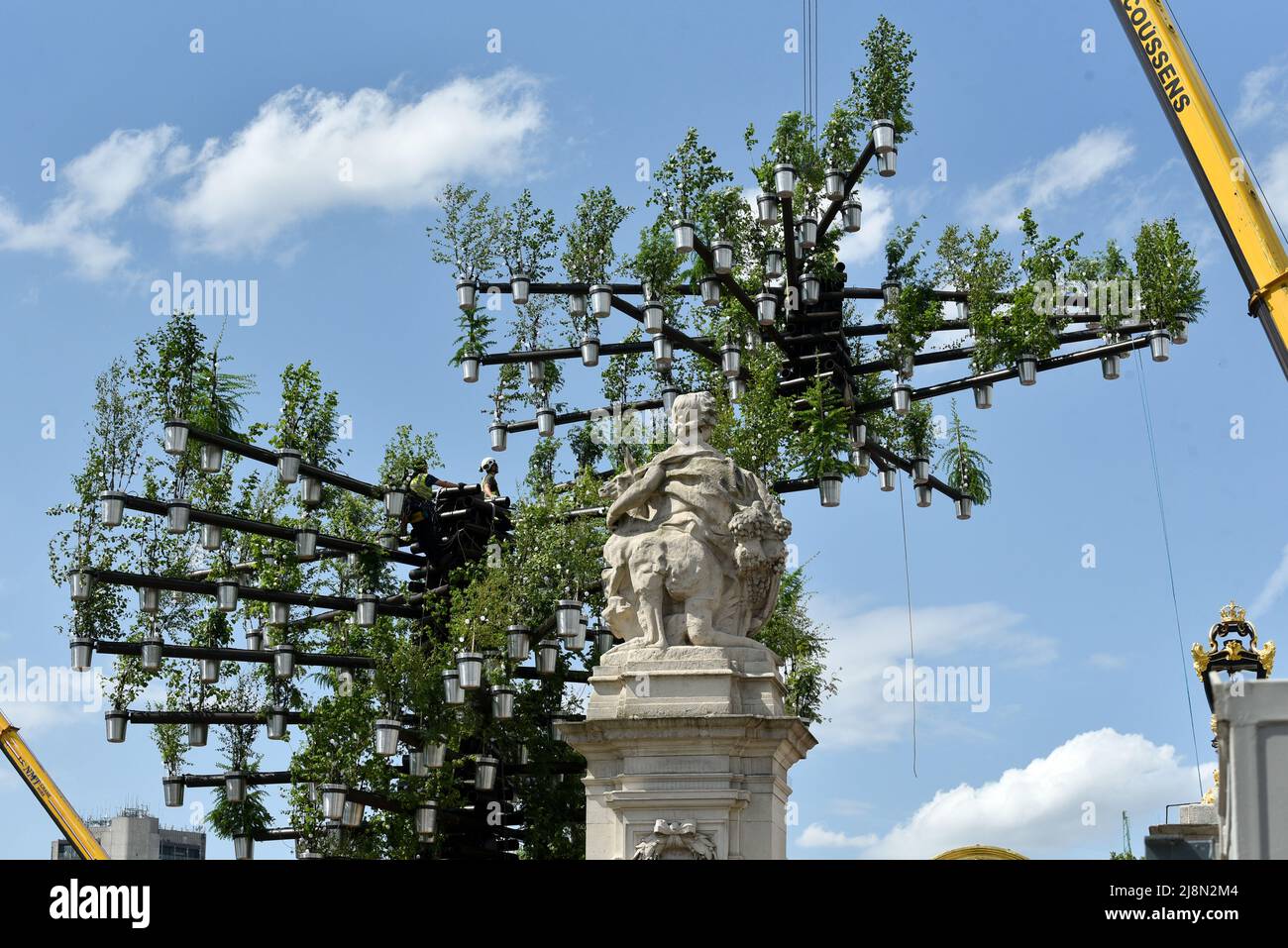 Buckingham Palace, London, UK. 17th May 2022. The Thomas Heatherwick Tree of Trees being ...