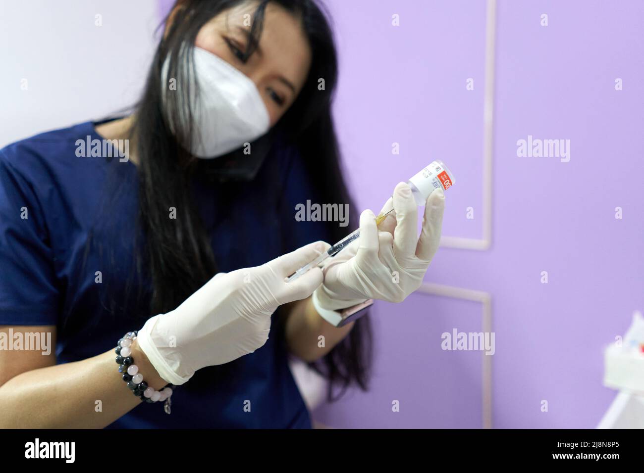 Prepare injection vaccine in laboratory hi-res stock photography and ...