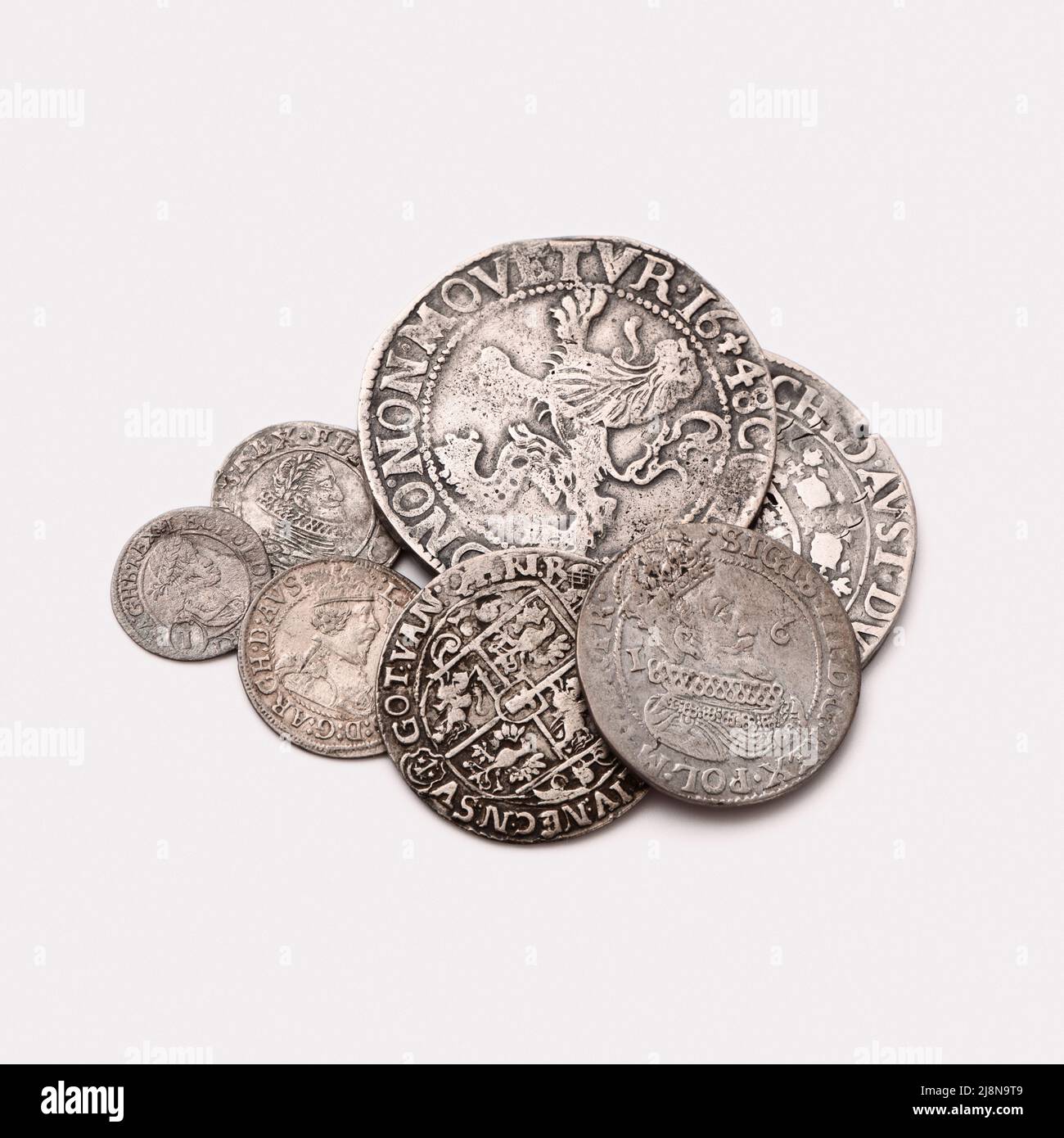 Ancient coin lion hi-res stock photography and images - Alamy