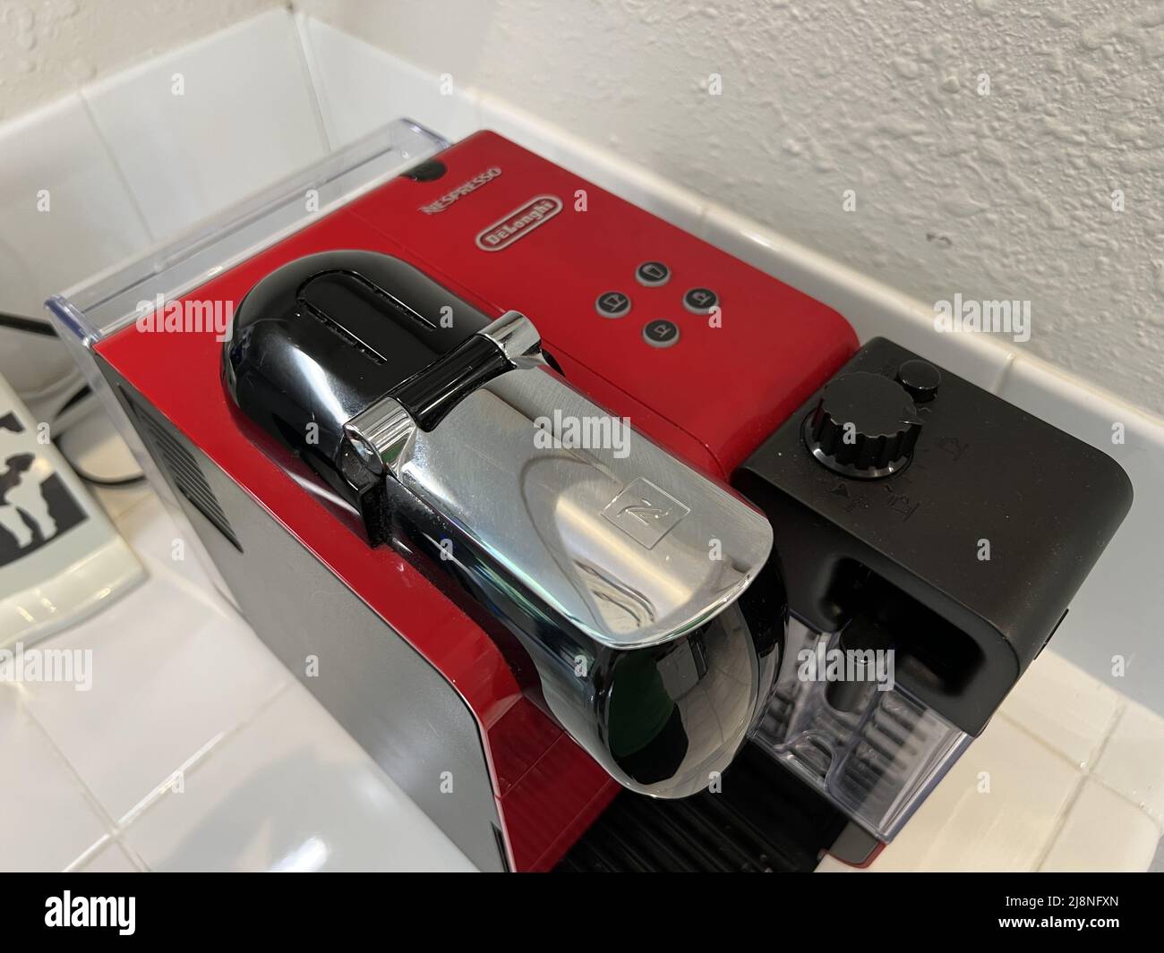 Kitchen color trends hi-res stock photography and images - Alamy