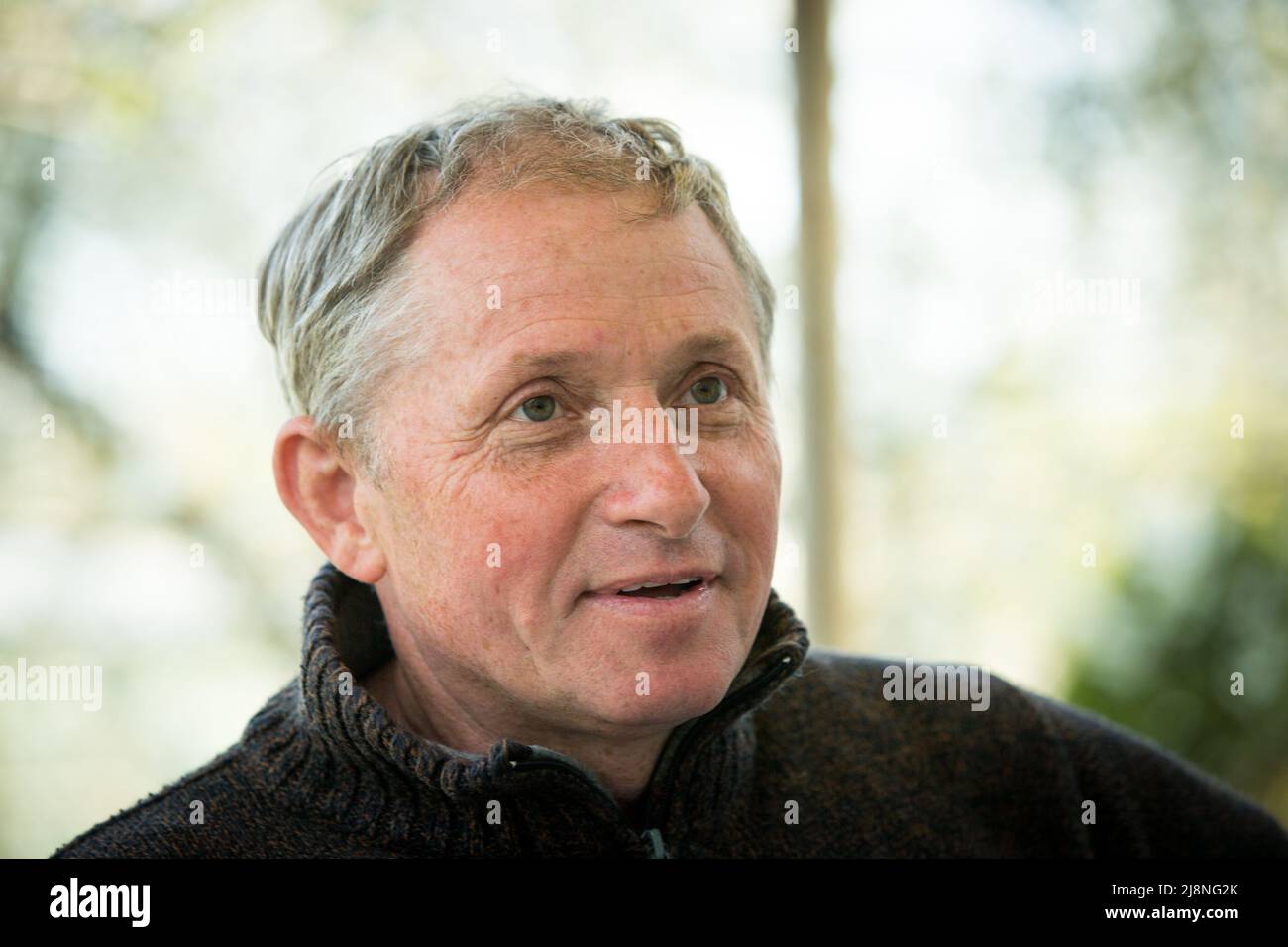 Blurred face man portrait hi-res stock photography and images - Alamy