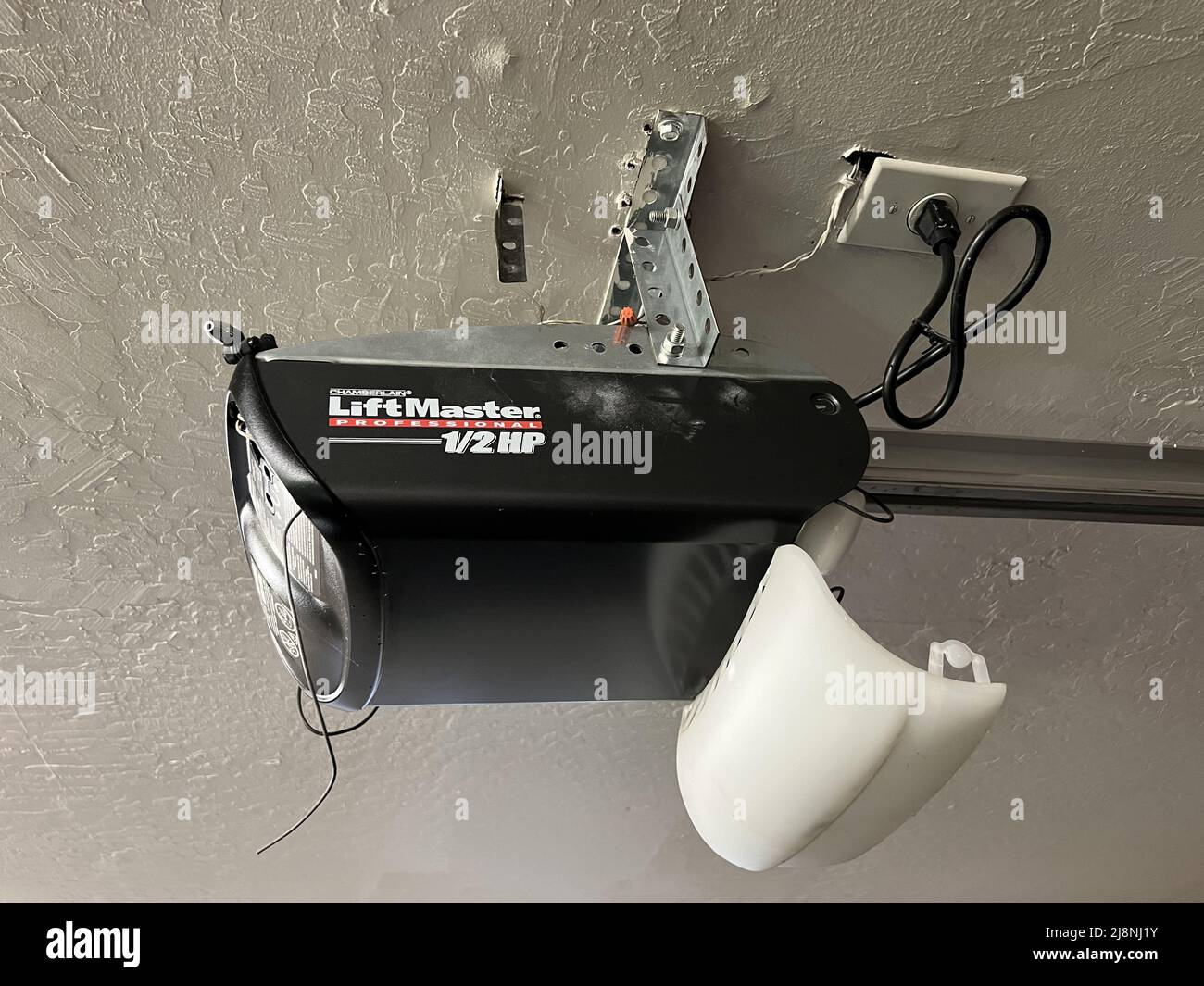 Chamberlain Liftmaster Logo