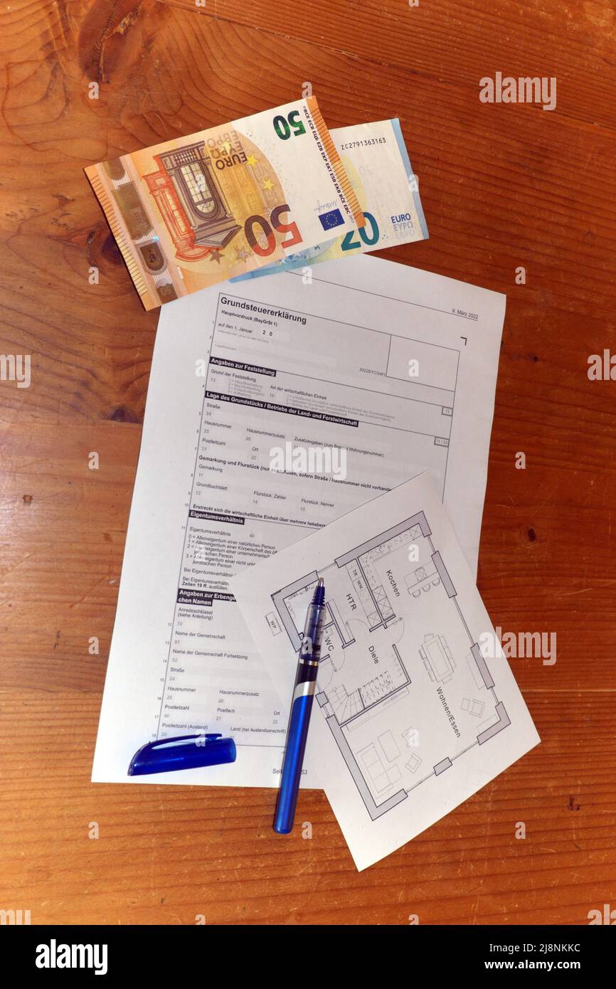 Symbolic image: Reform of the property tax collection in Germany, form ...