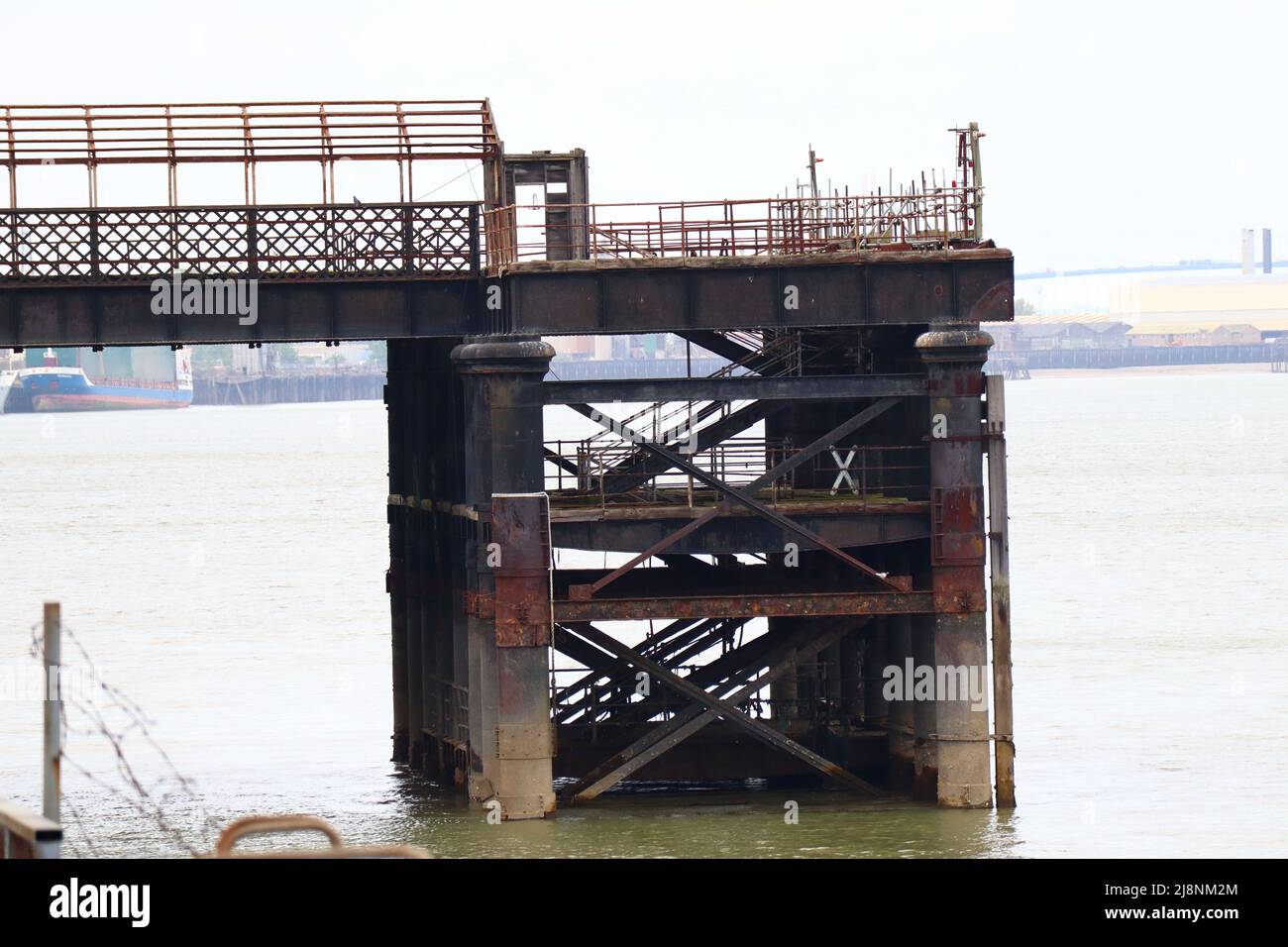 Old pier gravesend kent pier hi-res stock photography and images - Alamy