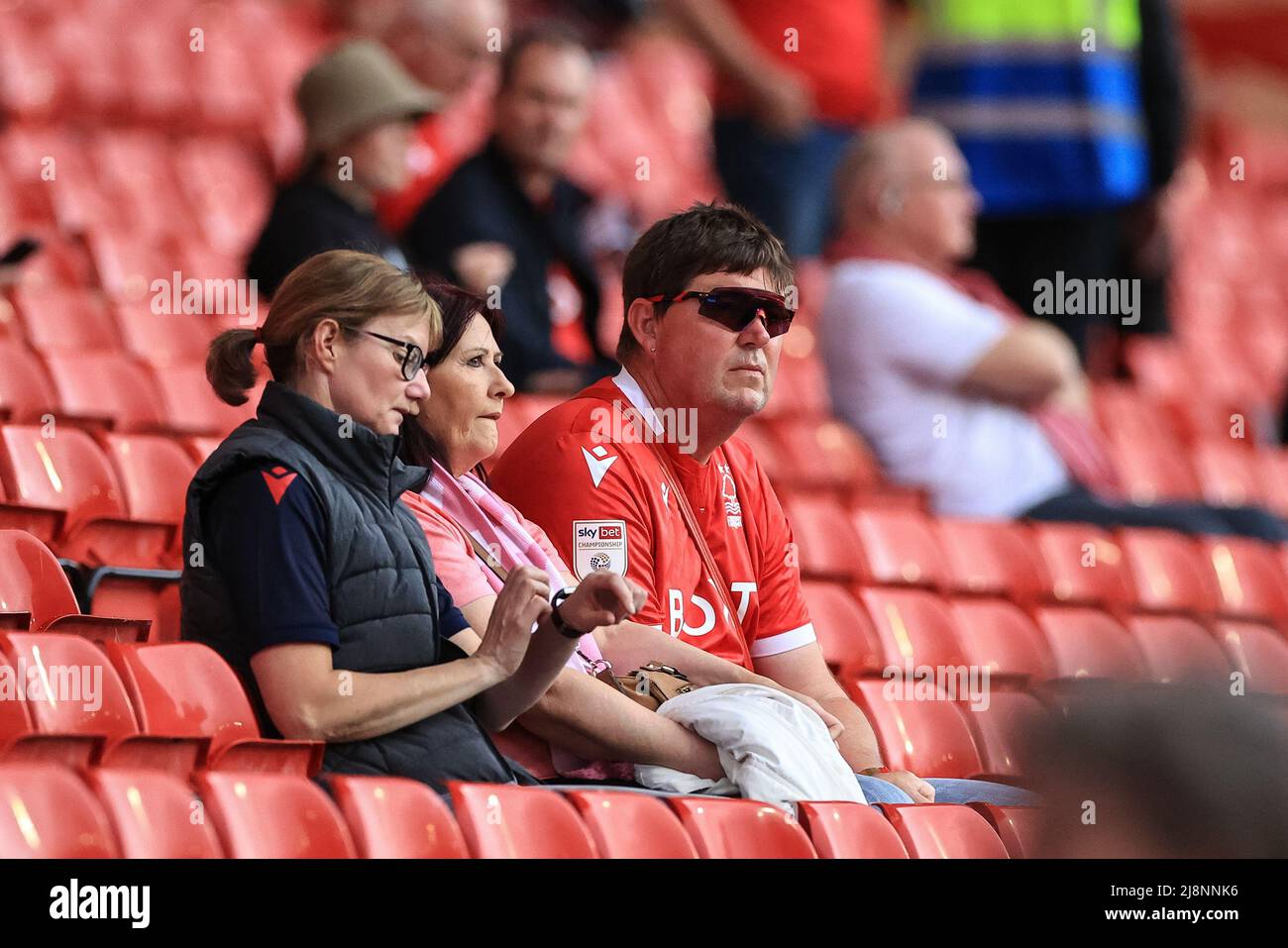 Nottingham Forest fans arrive at The City Ground Stock Photo - Alamy