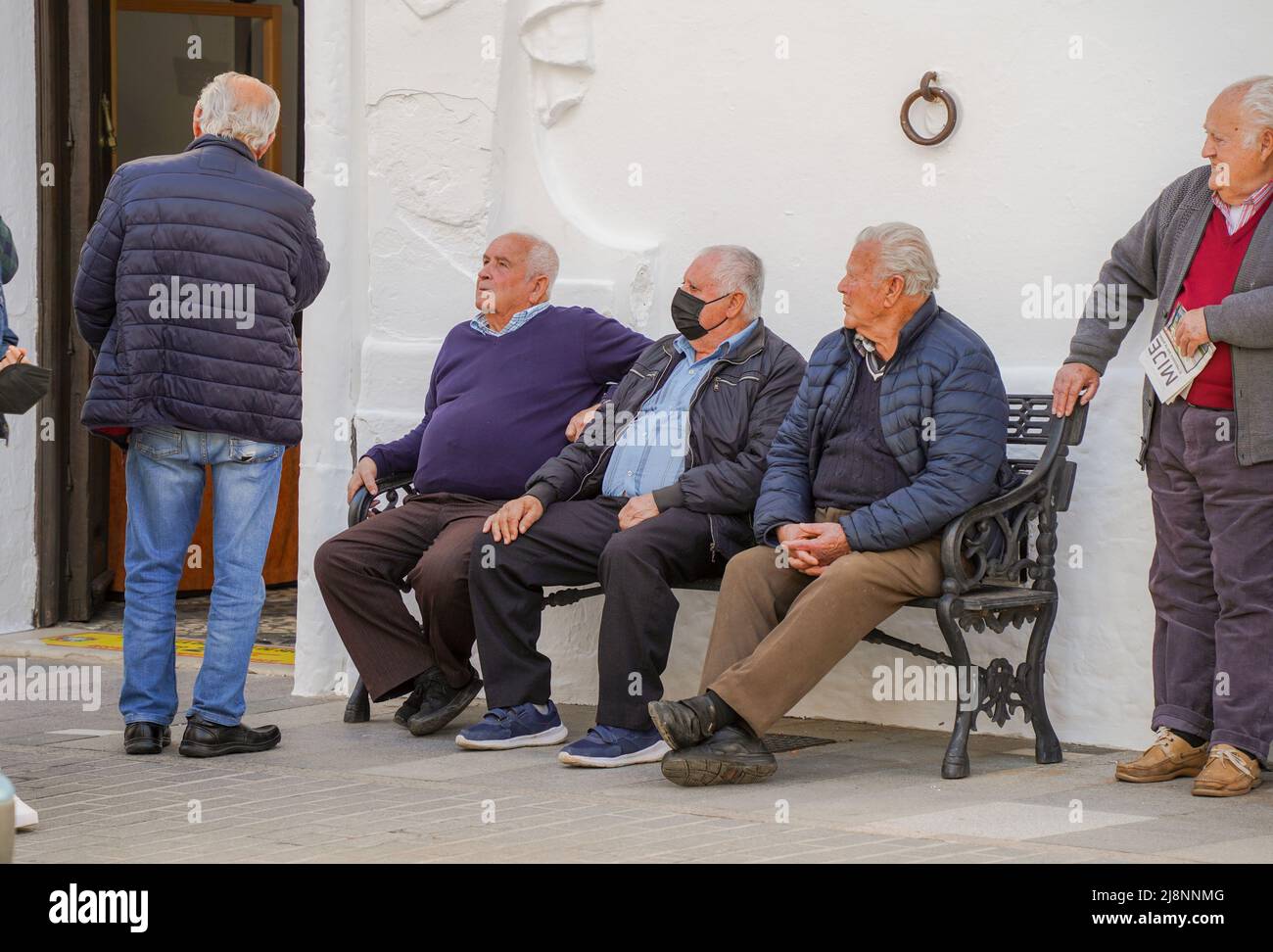 Elderly spanish men hi-res stock photography and images - Alamy