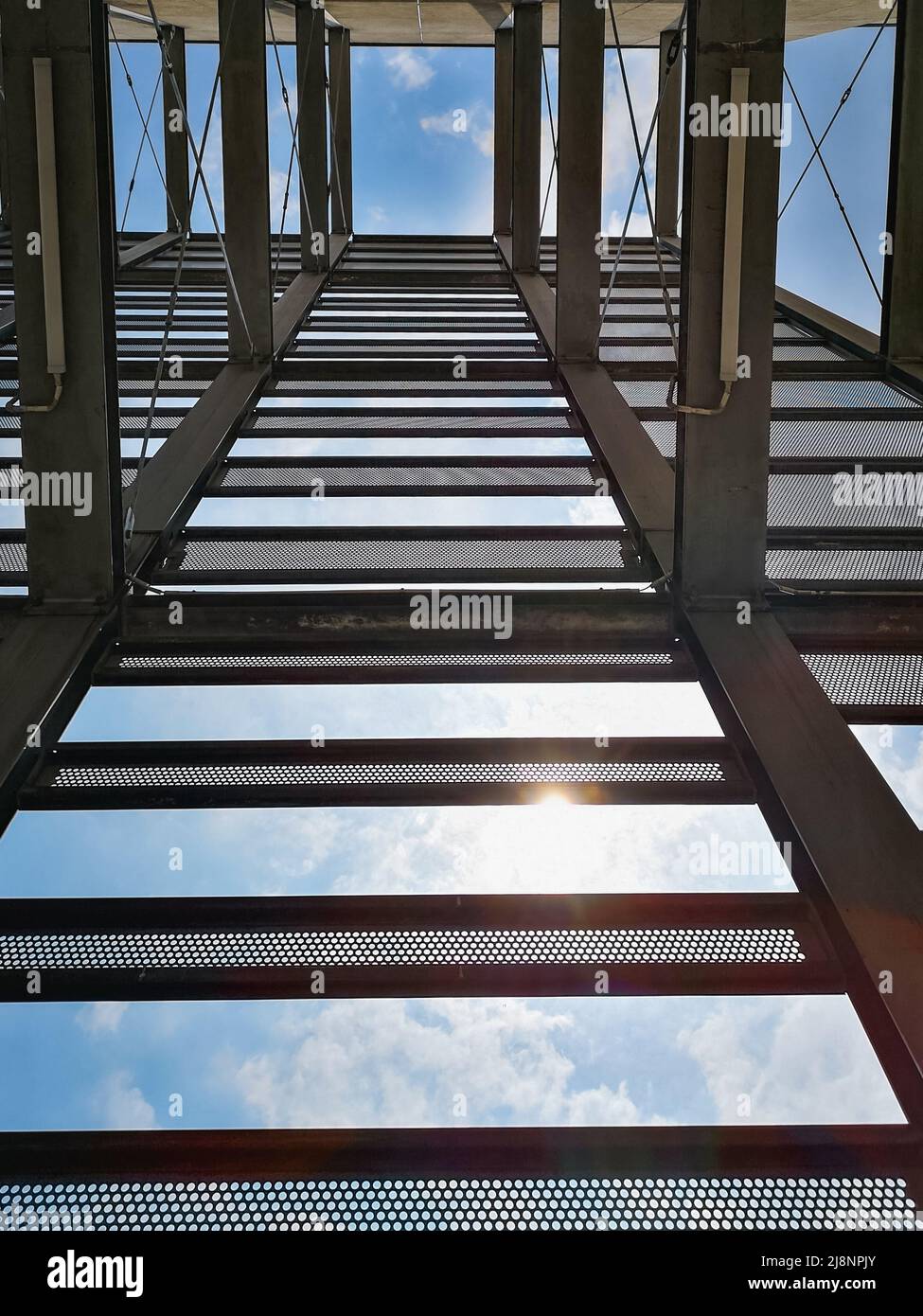 Looking up building block sun hi-res stock photography and images - Alamy