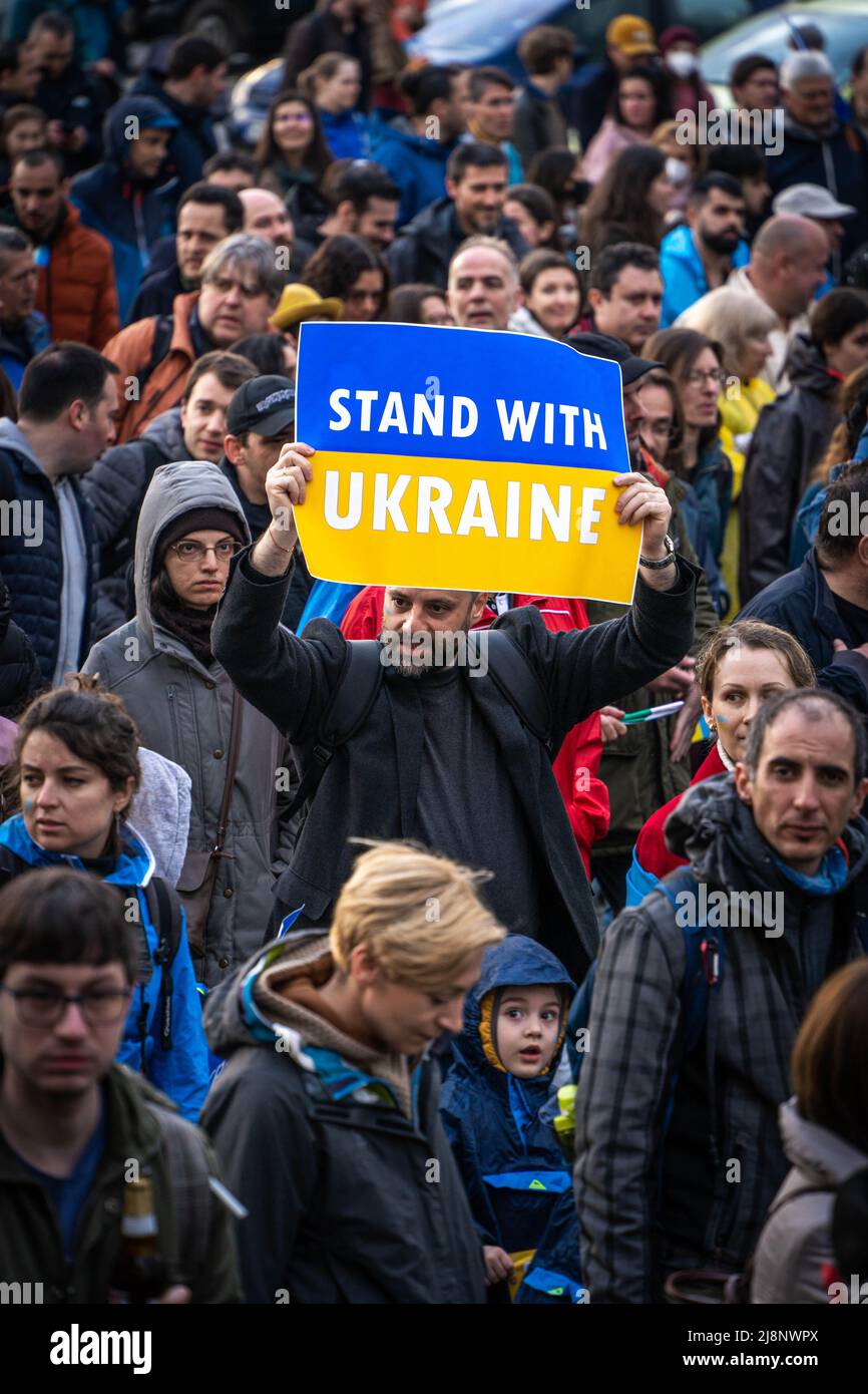Poster against ukrainian war hi-res stock photography and images - Alamy