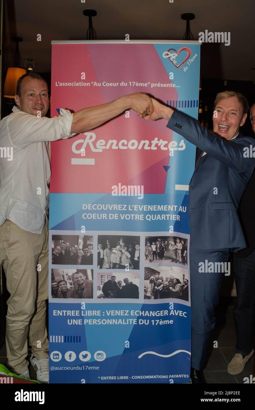 A la rencontre de Tony Gomez au Café Latéral à Paris 75017 France Stock ...