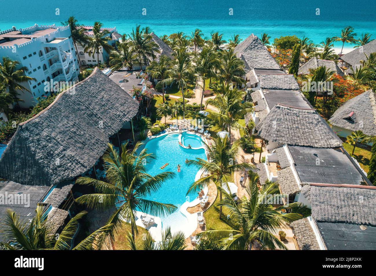 Tropical resort pool hi-res stock photography and images - Alamy