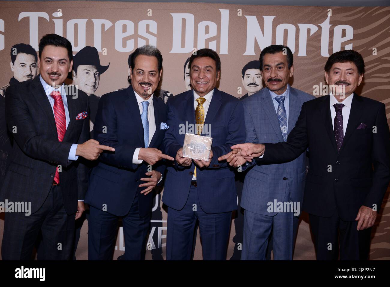 Los tigres del norte band hi-res stock photography and images - Alamy