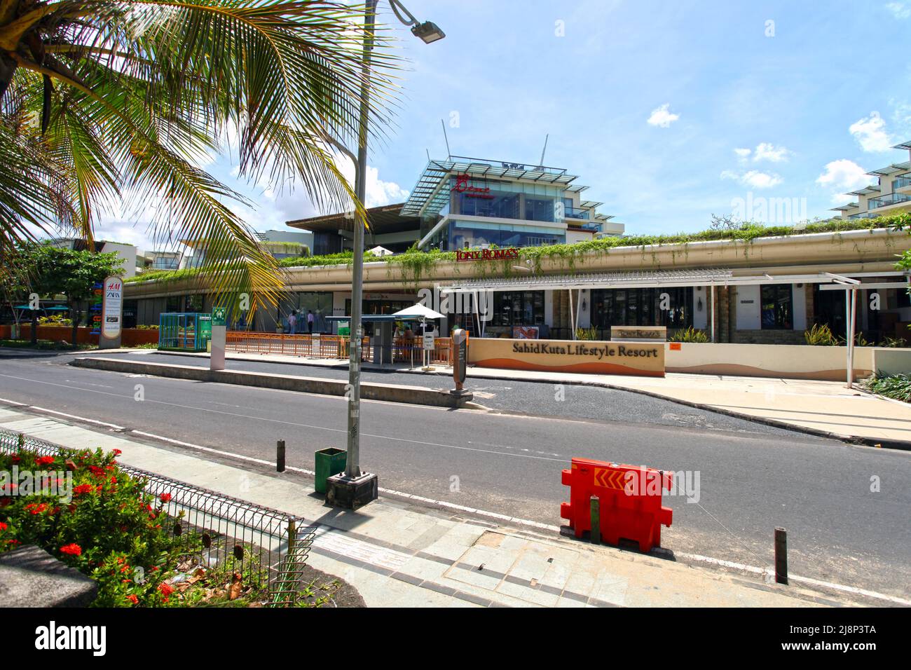 View of Jalan Pantai Kuta or Kuta Beach Road near the Beachwalk ...