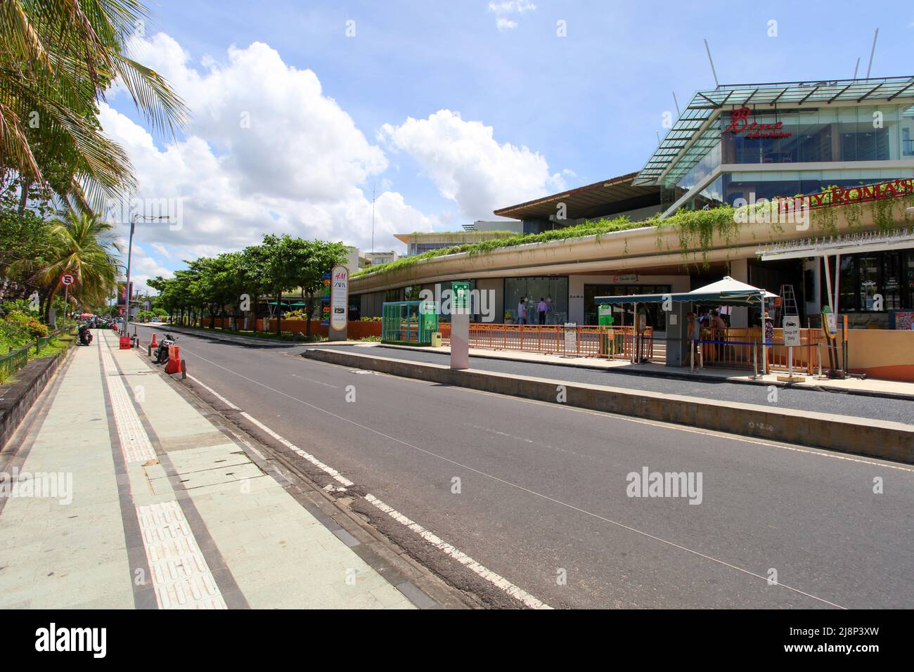 View of Jalan Pantai Kuta or Kuta Beach Road near the Beachwalk ...
