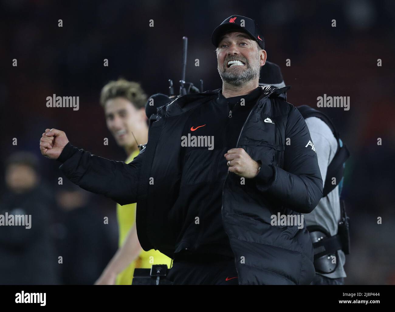 St mary's stadium crowd hi-res stock photography and images - Alamy