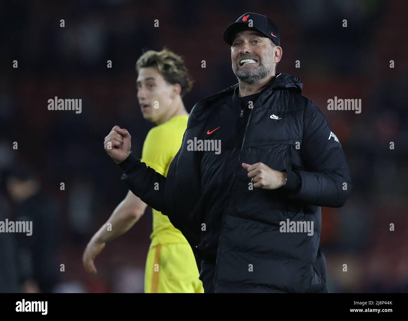 St mary's stadium crowd hi-res stock photography and images - Alamy