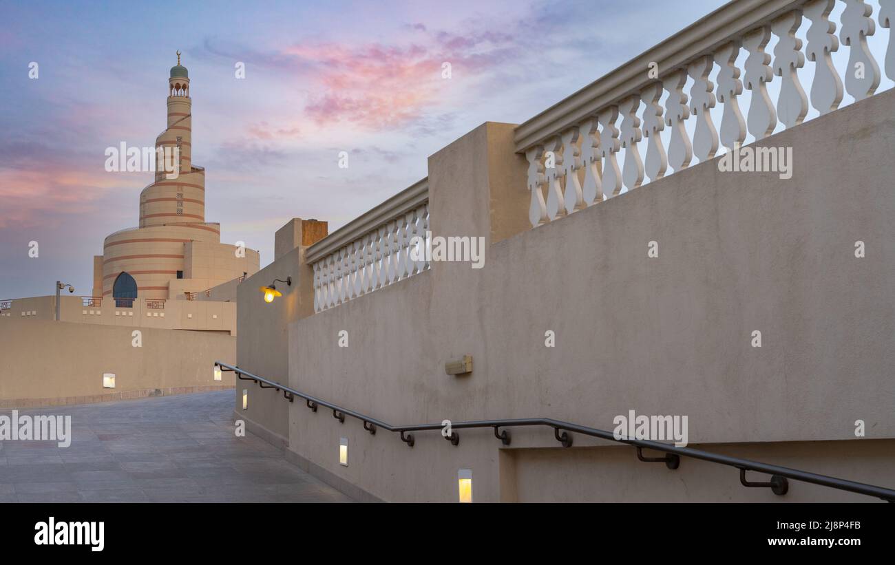 2022 building doha aerial hi-res stock photography and images - Alamy