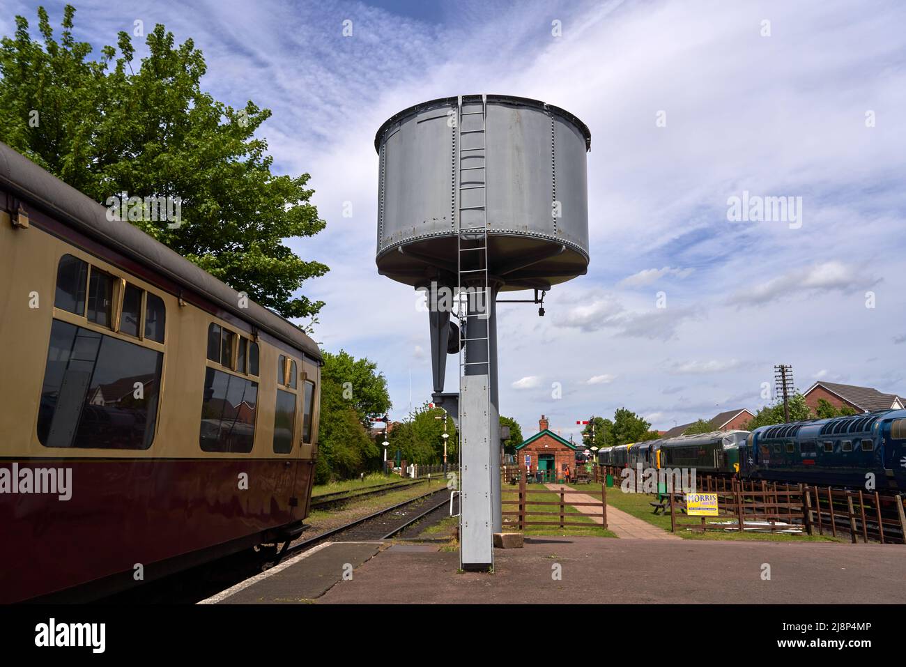 Railroad water tank hi-res stock photography and images - Alamy