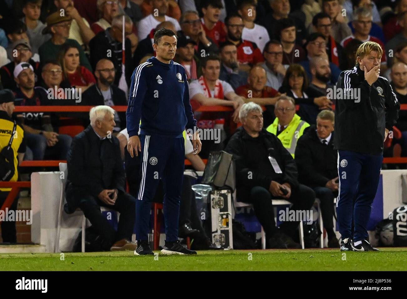 Paul Heckingbottom manager of Sheffield United watches from the side ...