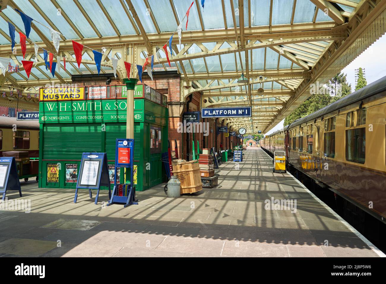 Platform scene at the Great central Railway, Loughborough ...