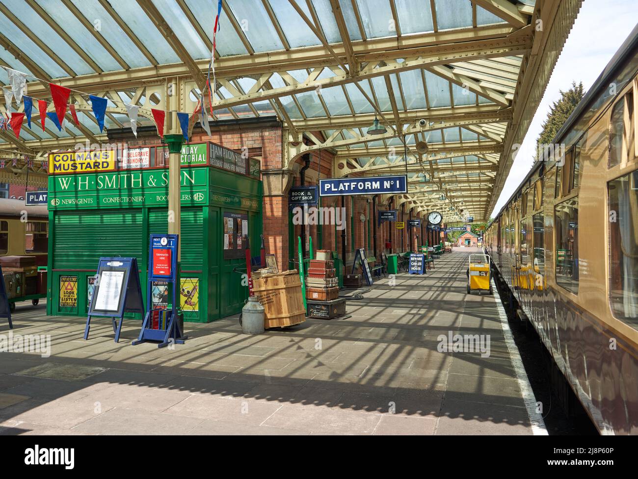 Platform scene at the Great central Railway, Loughborough ...