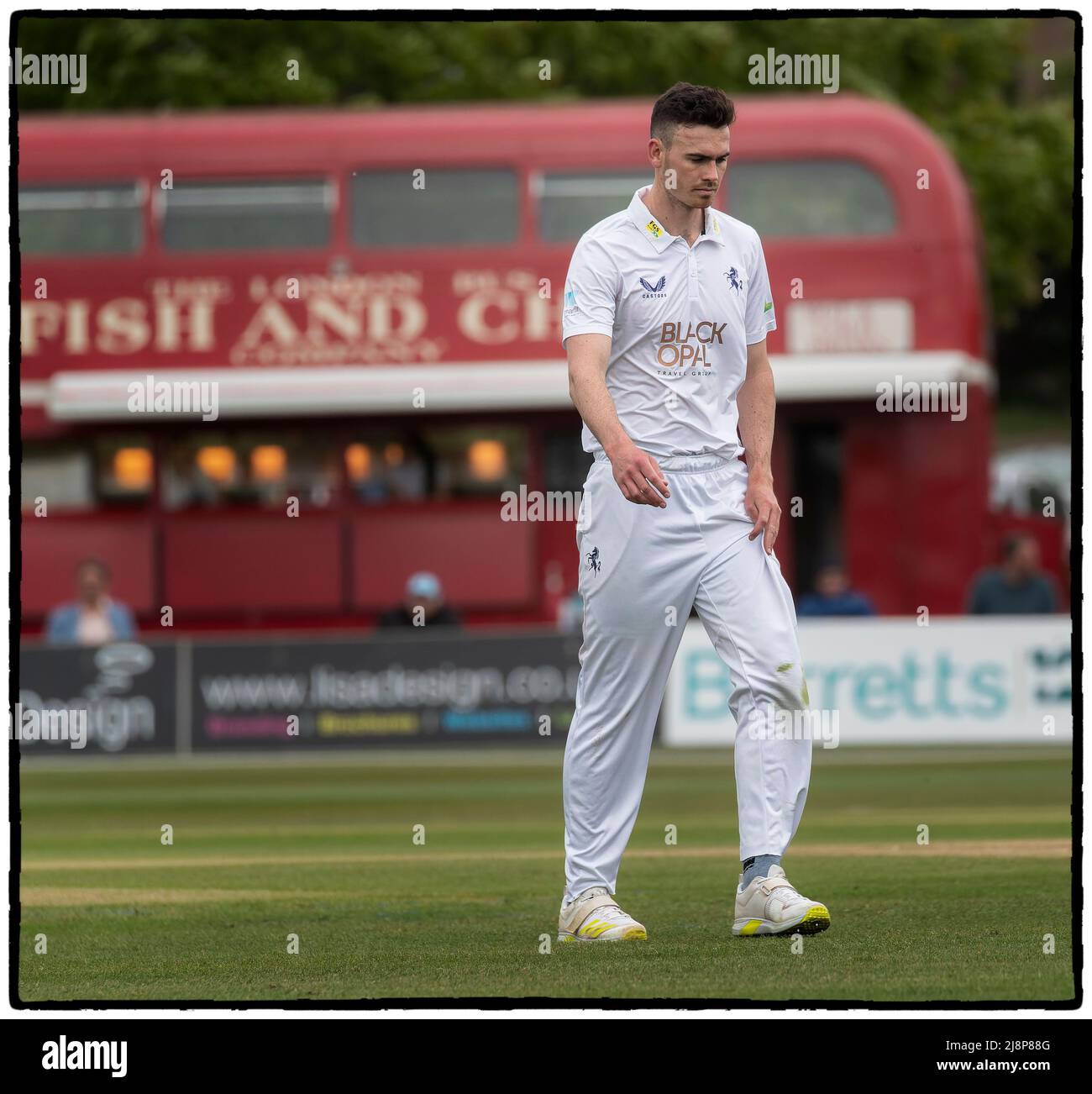 Nathan Gilchrist Kent cricket bowler Stock Photo - Alamy