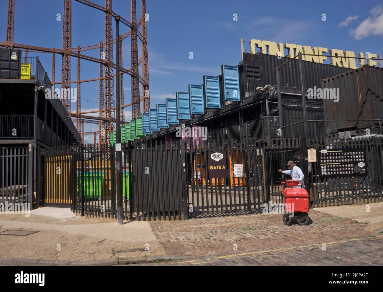 Gasworks redevelopment hi-res stock photography and images - Alamy