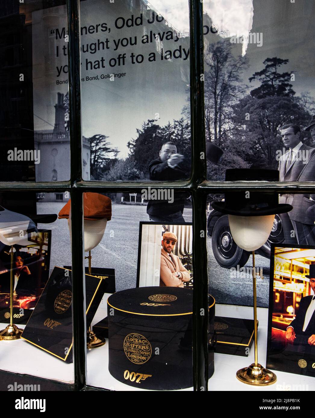 Lock london hat hi-res stock photography and images - Alamy