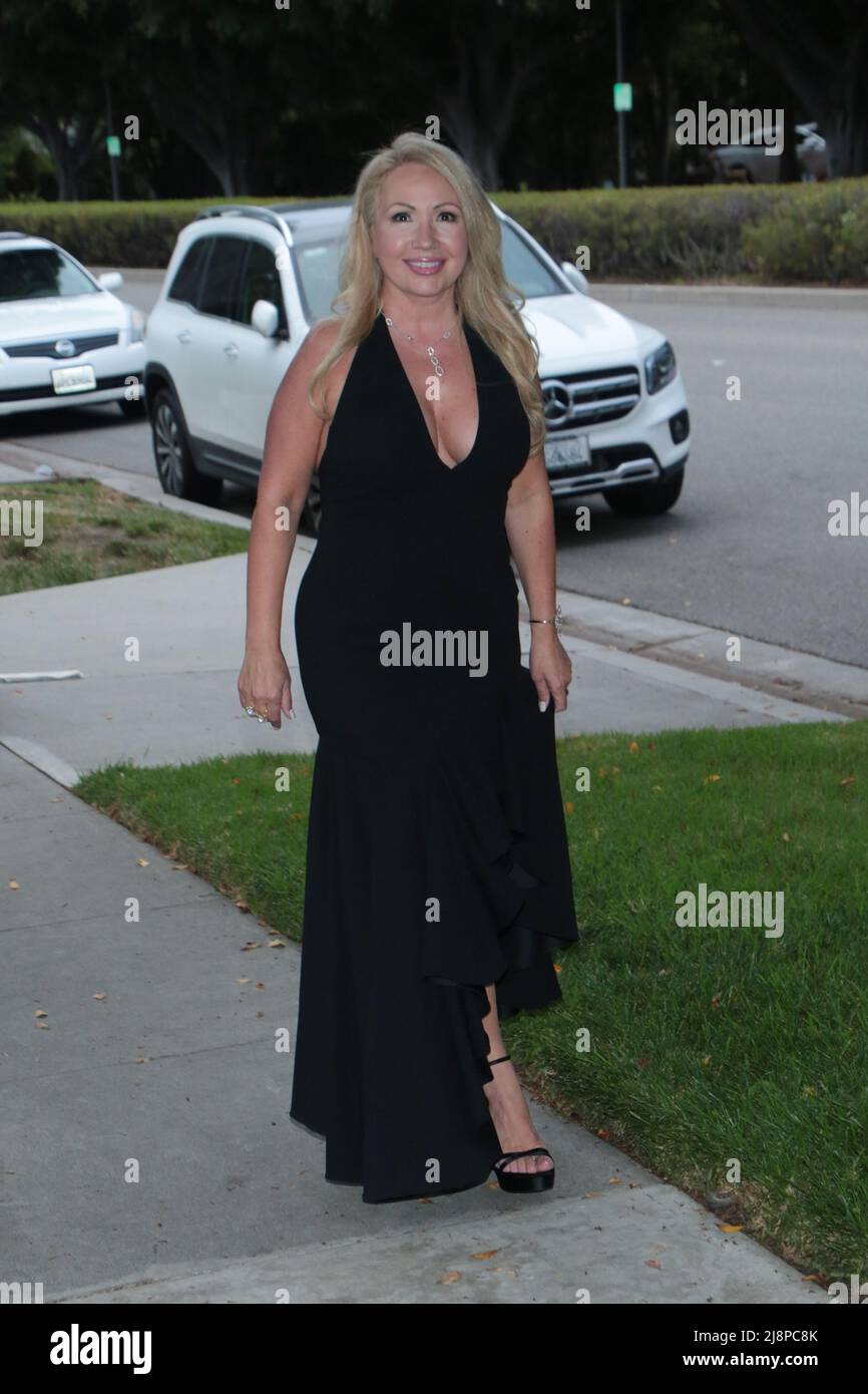 Celebrities seen out and about for Oscar's night in Los Angeles ...