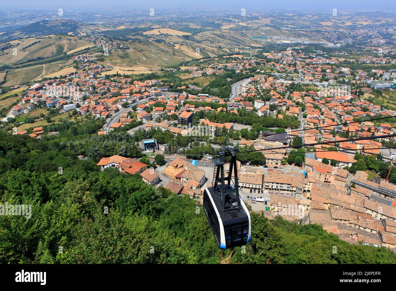 Funivia hi-res stock photography and images - Alamy