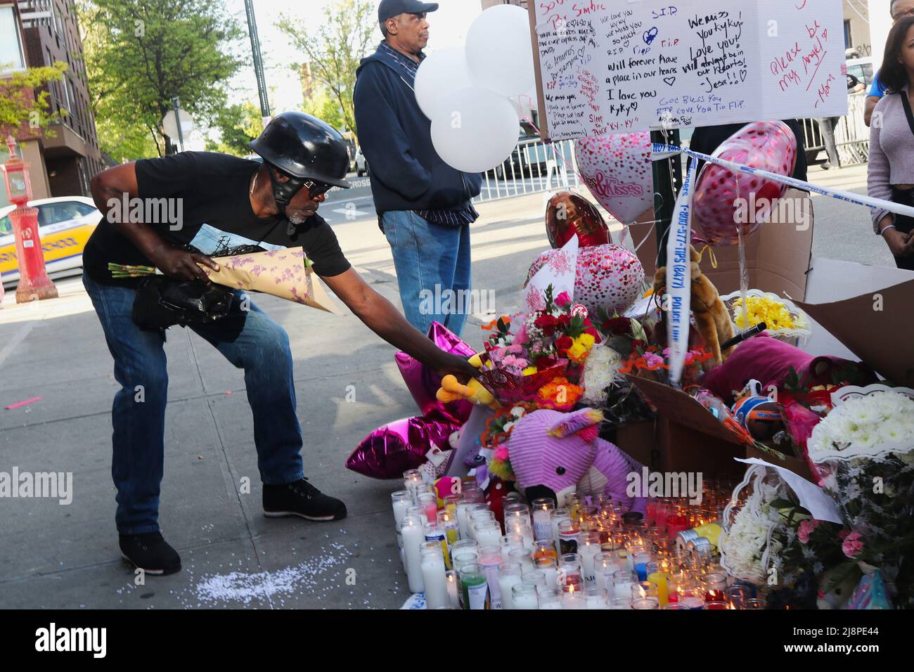 Sidewalk Memorial for 11-Year-Old Killed in Shooting Grows, New York ...