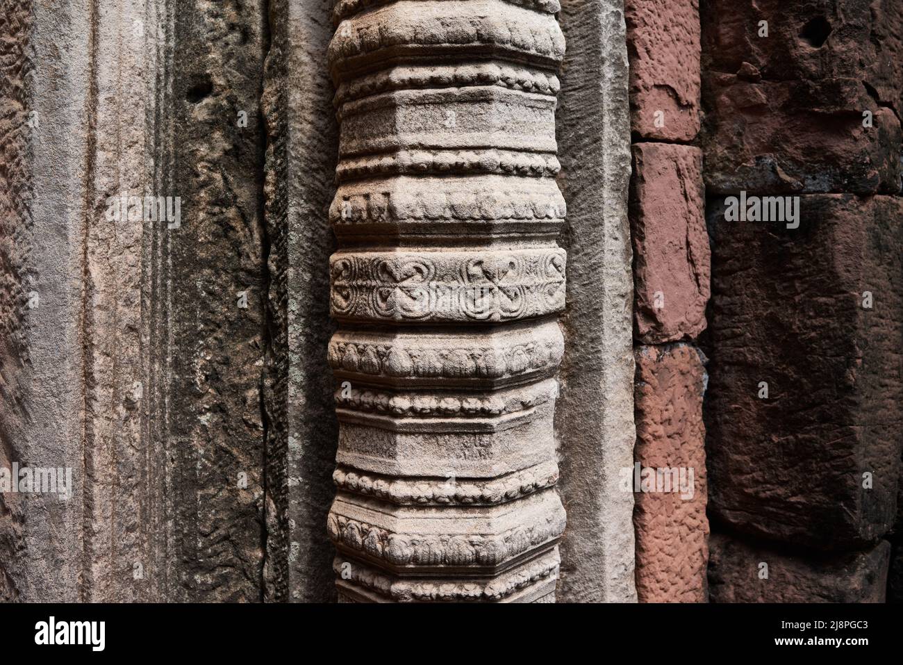 The ancient stone pillar of a temple Stock Photo - Alamy