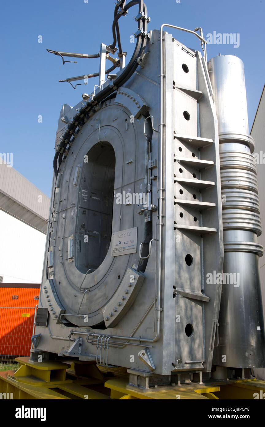 Scale model of a component from the ITER fusion reactor Stock Photo - Alamy