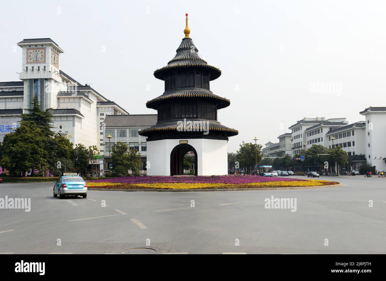 Wenchang pavilion in in Yangzhou, China Stock Photo - Alamy