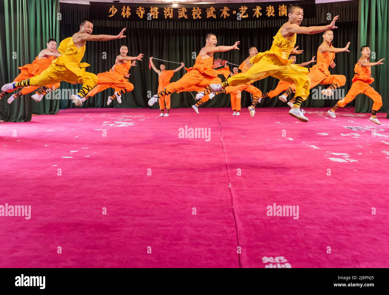 Apprentices at the famous Shaolin Temple at Dengfeng, Henan, China ...
