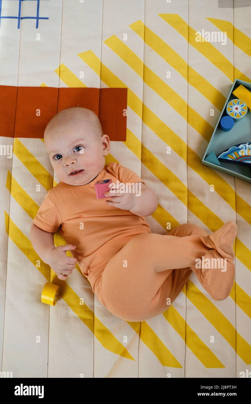Crawl development learning hi-res stock photography and images - Alamy
