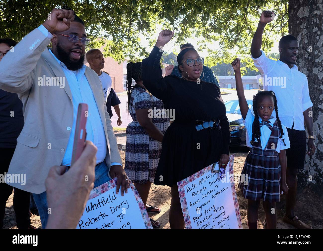 Decatur, Georgia, USA. 17th May, 2022. A group of mourners gathered in ...