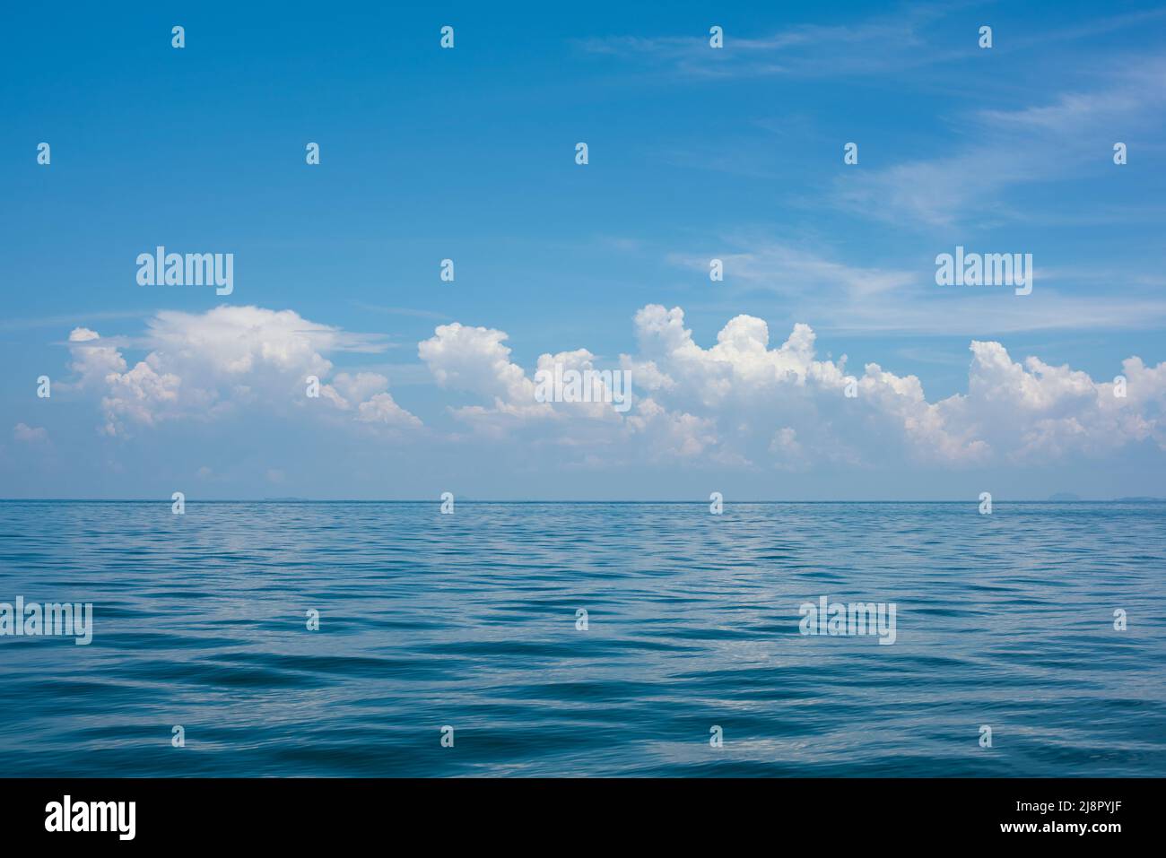 Beautiful sea wave sky hi-res stock photography and images - Alamy