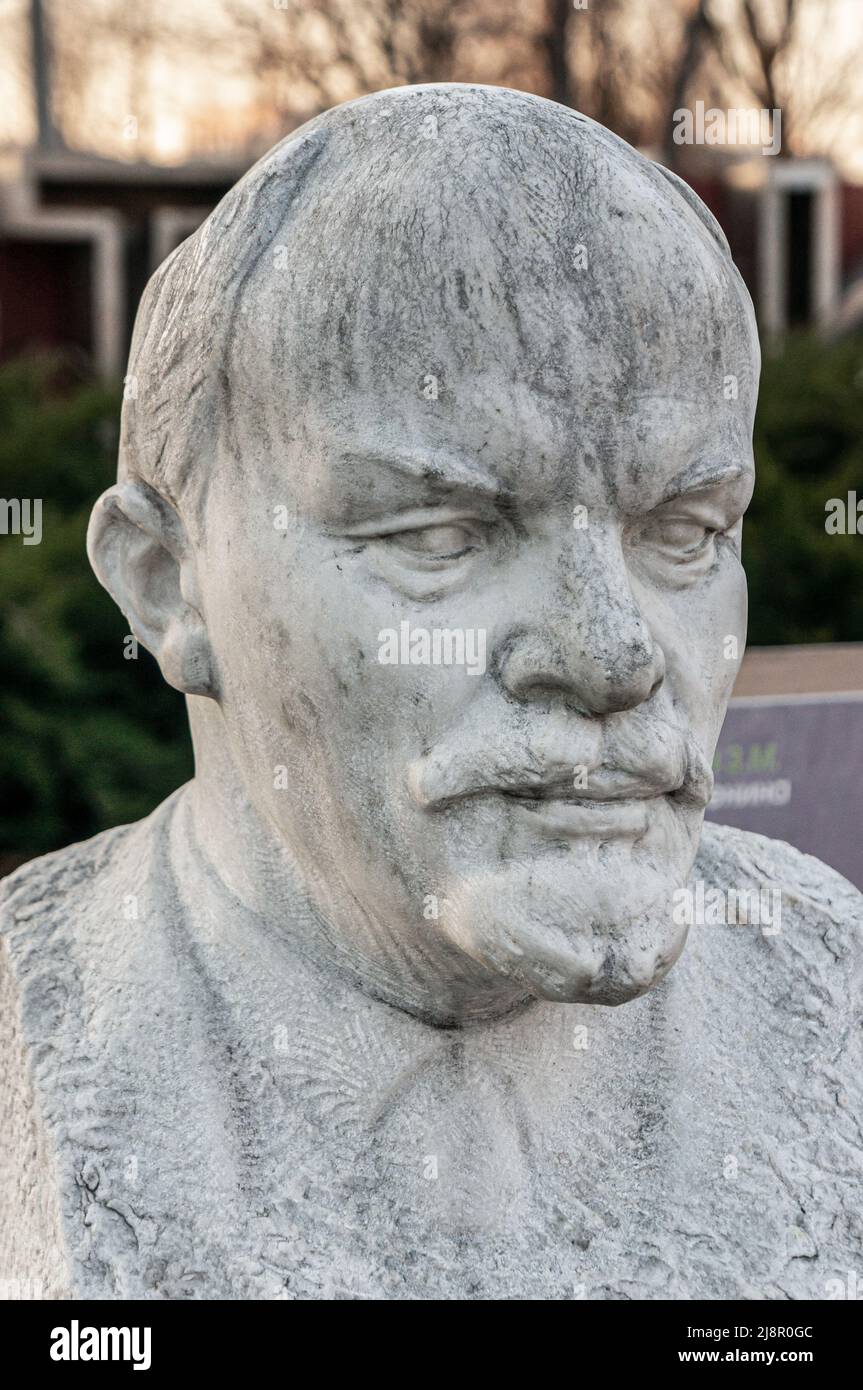 MOSCOW, RUSSIA - March 24, 2020: Bust of Vladimir Lenin in Fallen ...