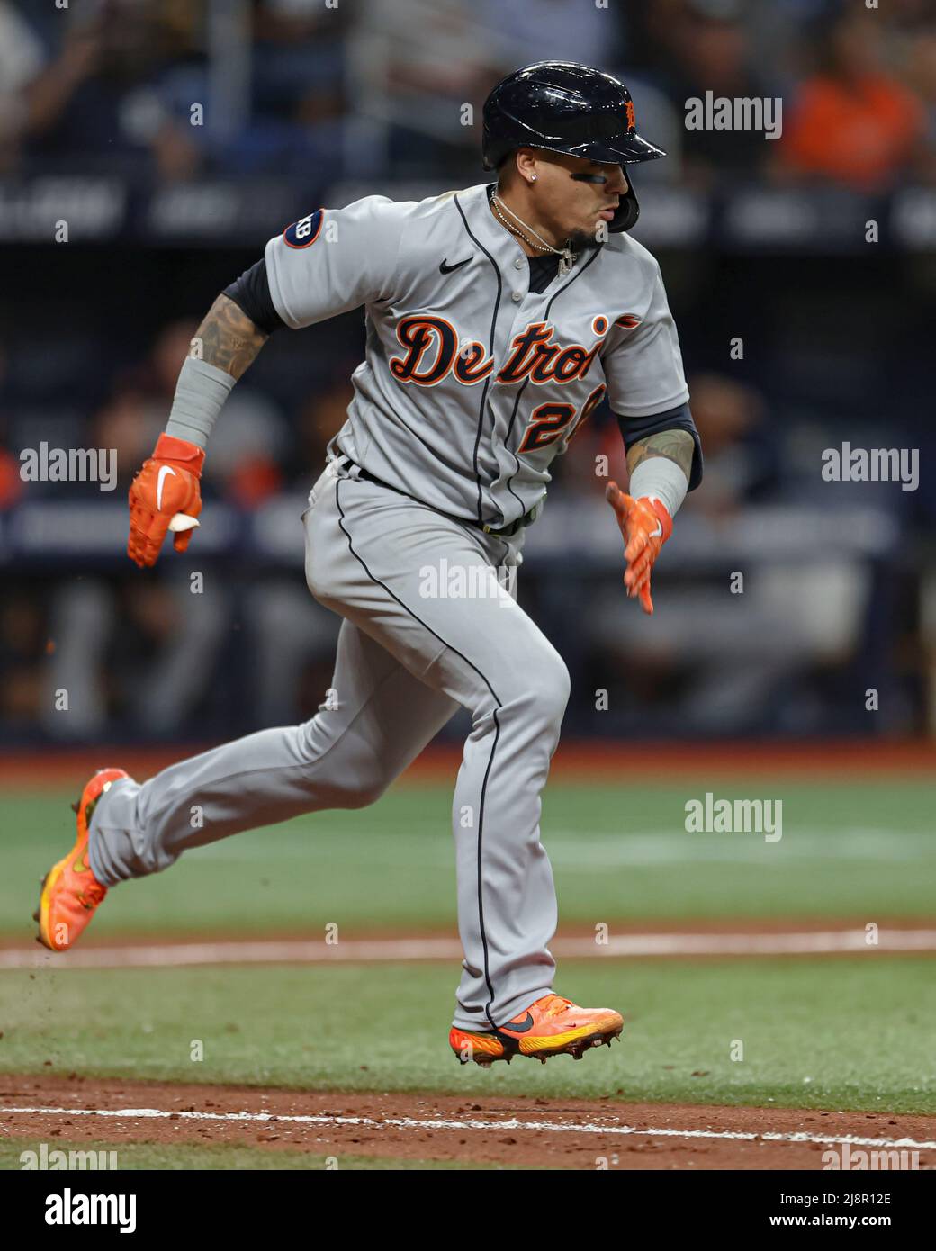 St. Petersburg, FL. USA; Detroit Tigers shortstop Javier Baez (28) runs ...
