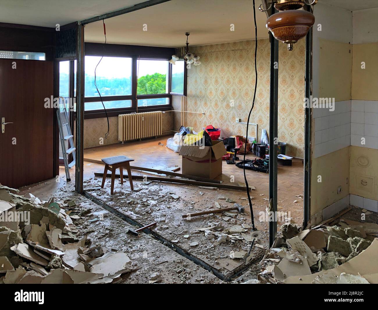 Home improvement - demolish party wall between kitchen and living room ...