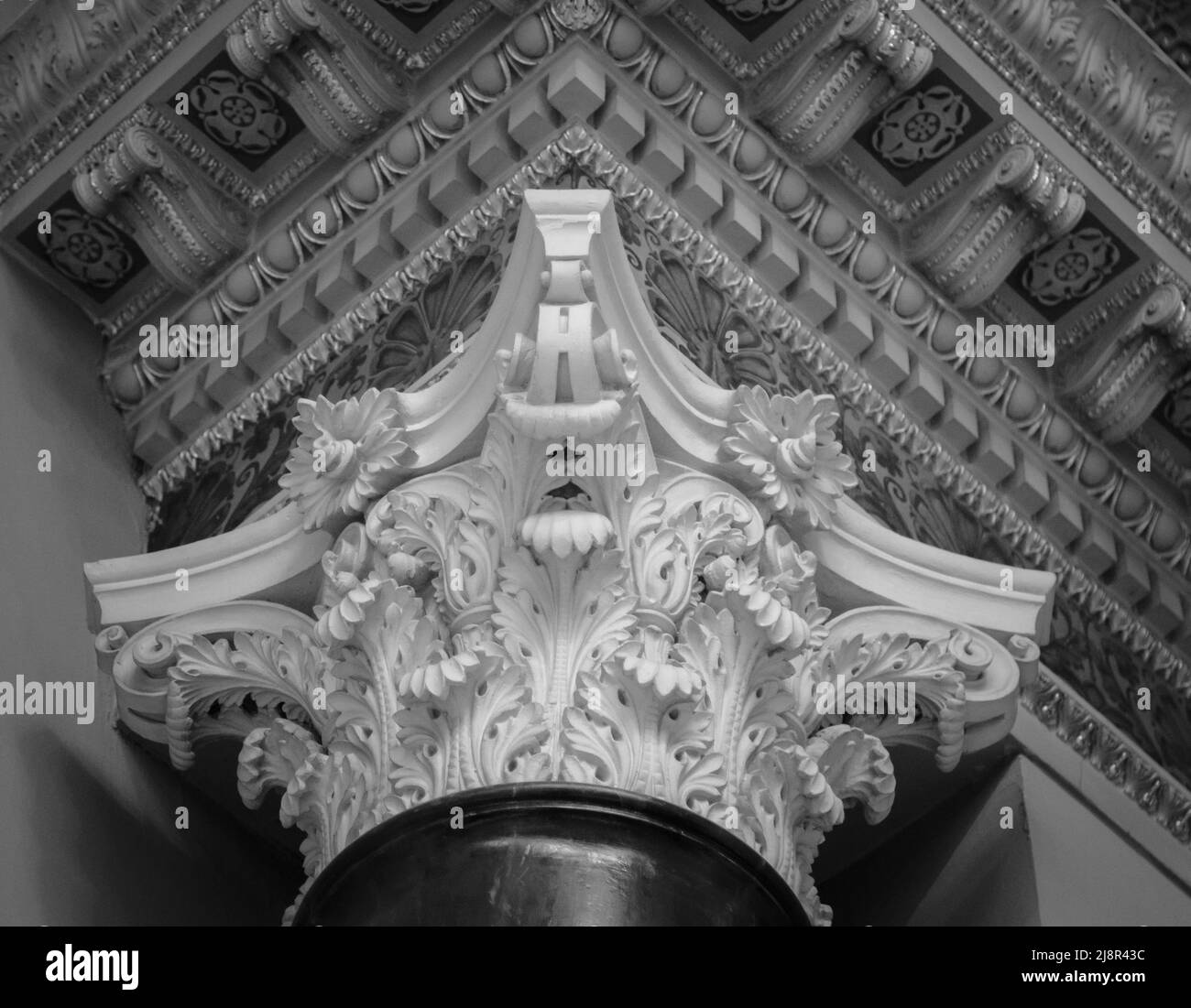 Close-up shot of a line of Greek-style columns Stock Photo - Alamy