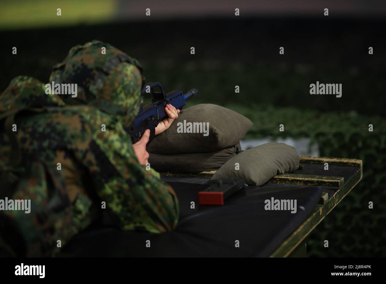 Hammelburg, Germany. 11th May, 2022. A recruit being trained for the ...