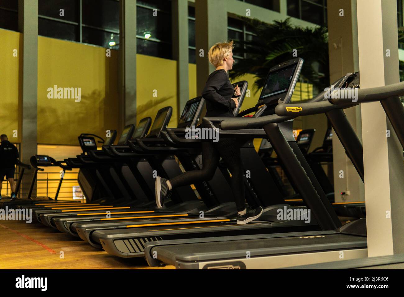 Simulator track workout run treadmill, for woman healthy for gym runner ...