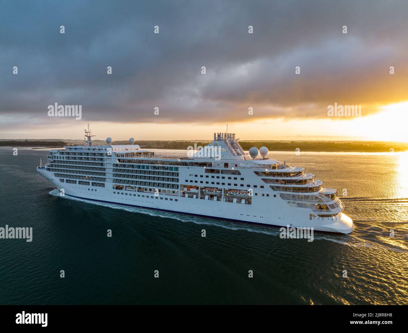 Silver Moon Cruise Ship arriving early morning at Southampton ...