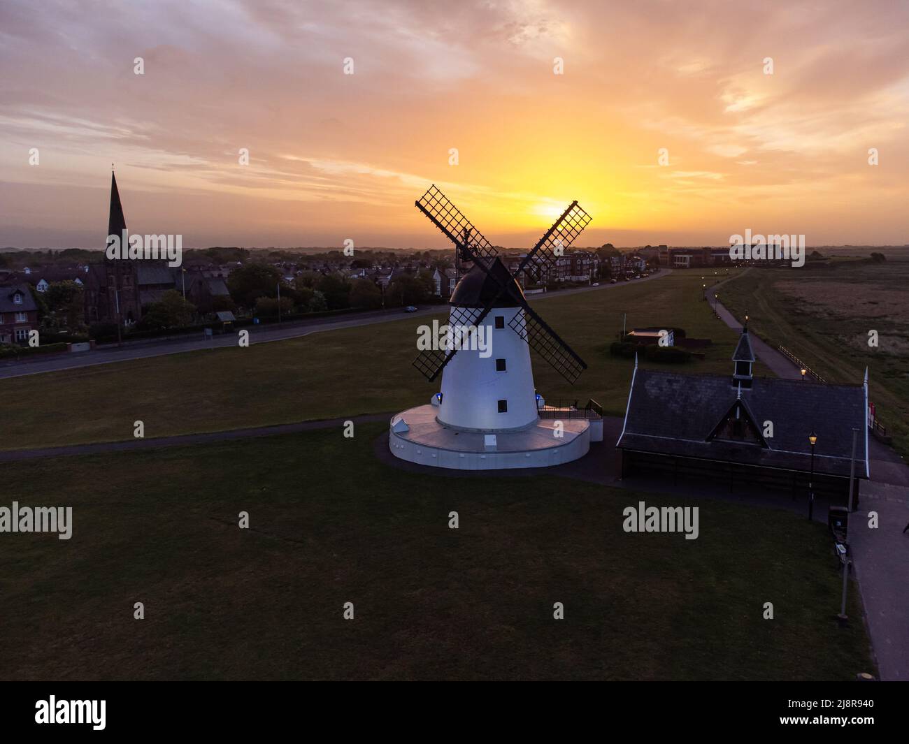 Lytham sunrise hi-res stock photography and images - Alamy