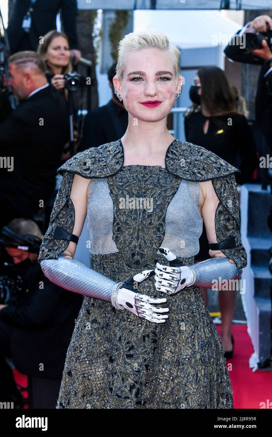 Bebe Vio 75th Cannes Film Festival Opening red carpet and for the movie ...