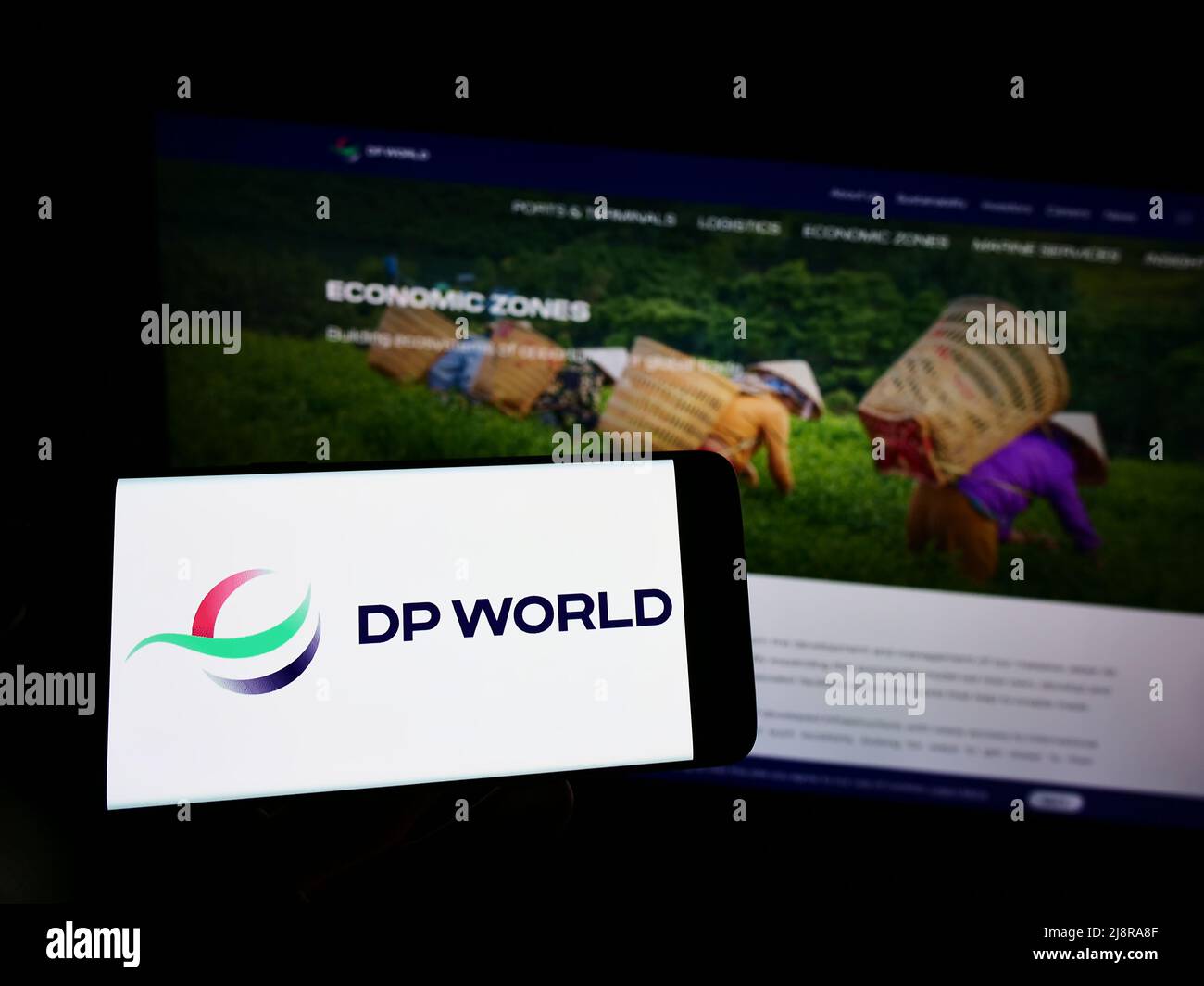 Dp world port hi-res stock photography and images - Alamy